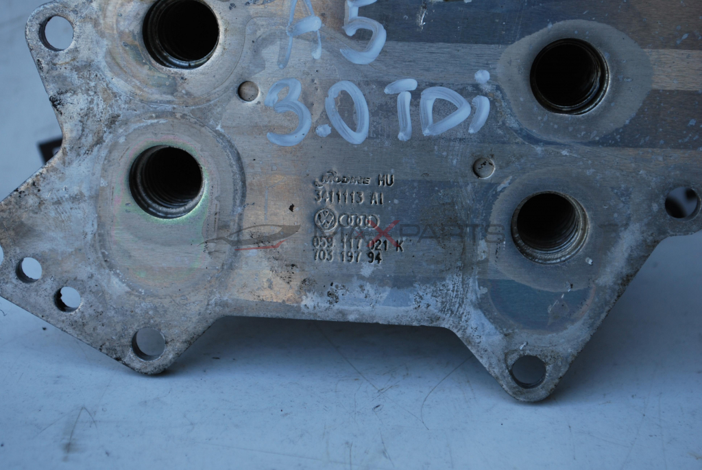 Топлообменник,маслен охладител за AUDI A5 3.0TDI 059 117 021 K 703 197 94